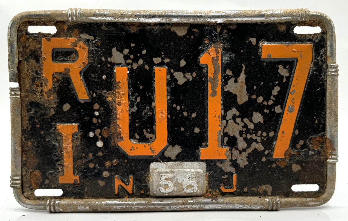 License Plates – The World of Classic Cars